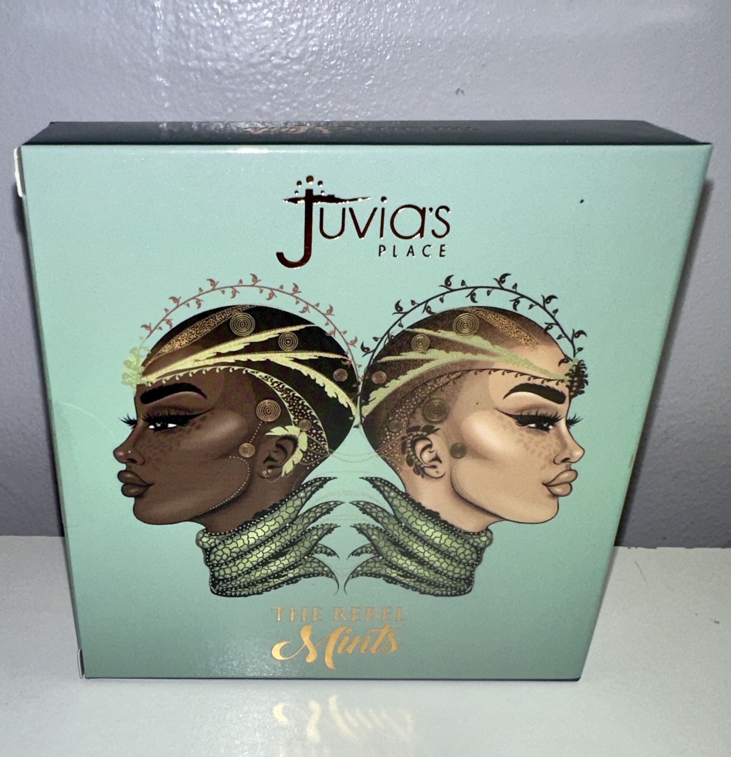 juvia’s place the Rebel Mints palette review – The Olive Unicorn Beauty Review